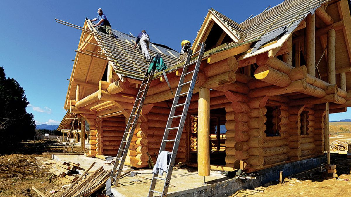 Step-by-Step: How a Prefabricated Log Home Comes Together